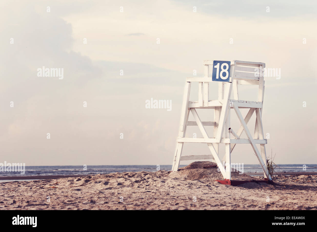 Lifeguard stand on beach Stock Photo - Alamy