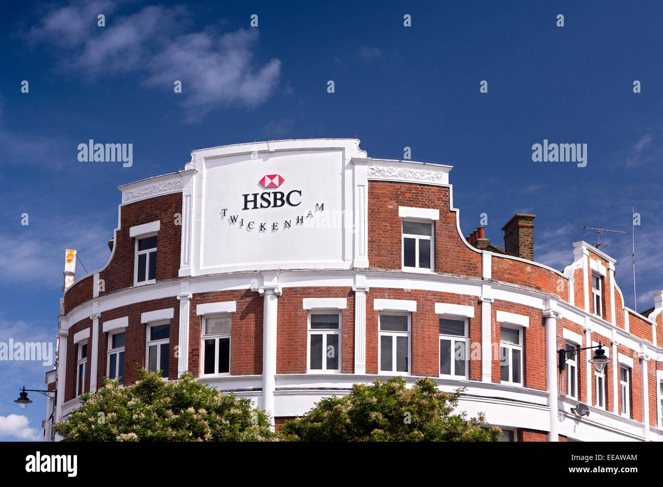 Local bank hsbc hi-res stock photography and images - Alamy