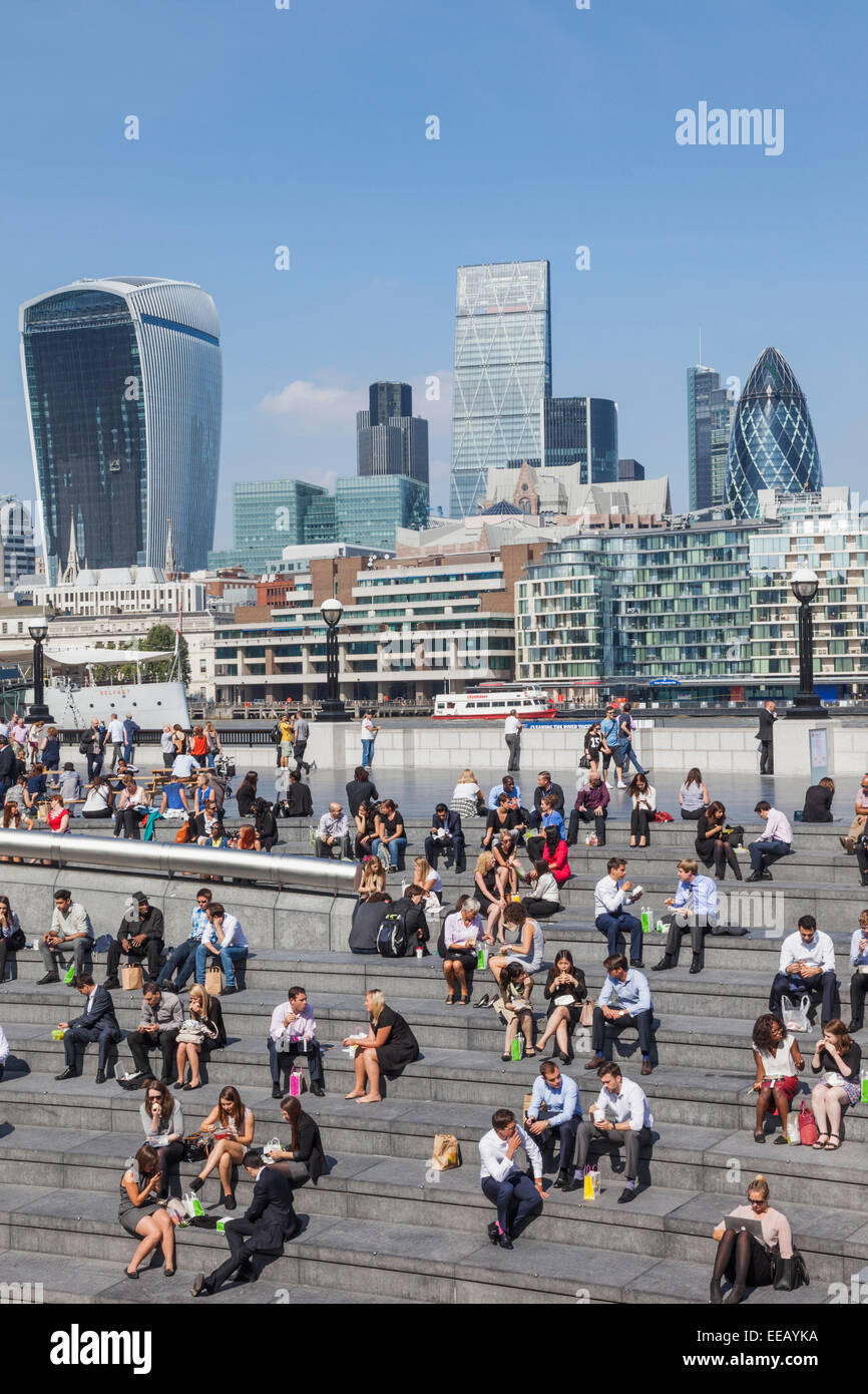 England london people hi-res stock photography and images - Alamy