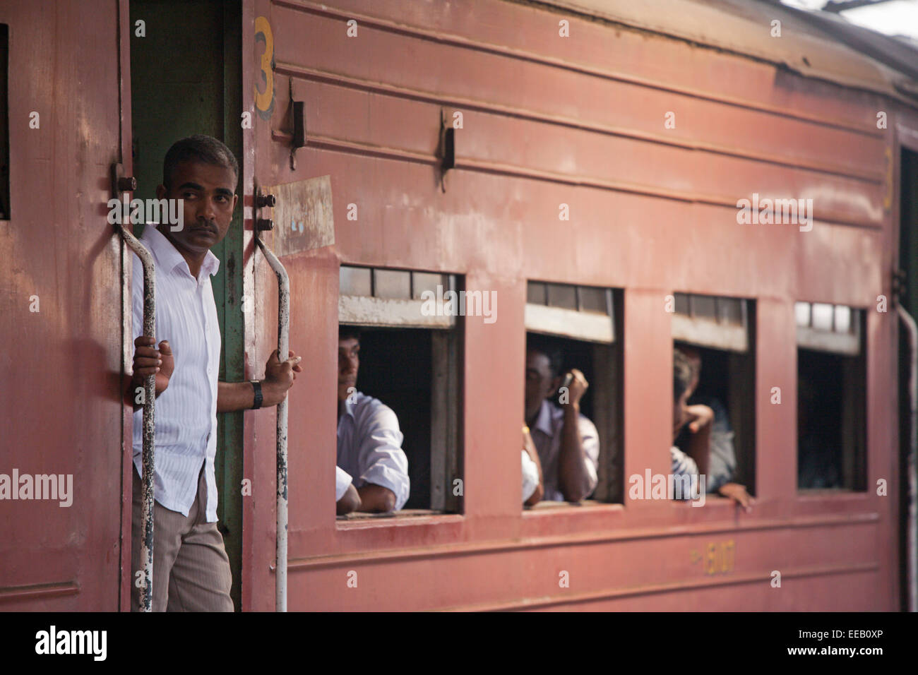 Colombo fort railway station hi-res stock photography and images - Alamy