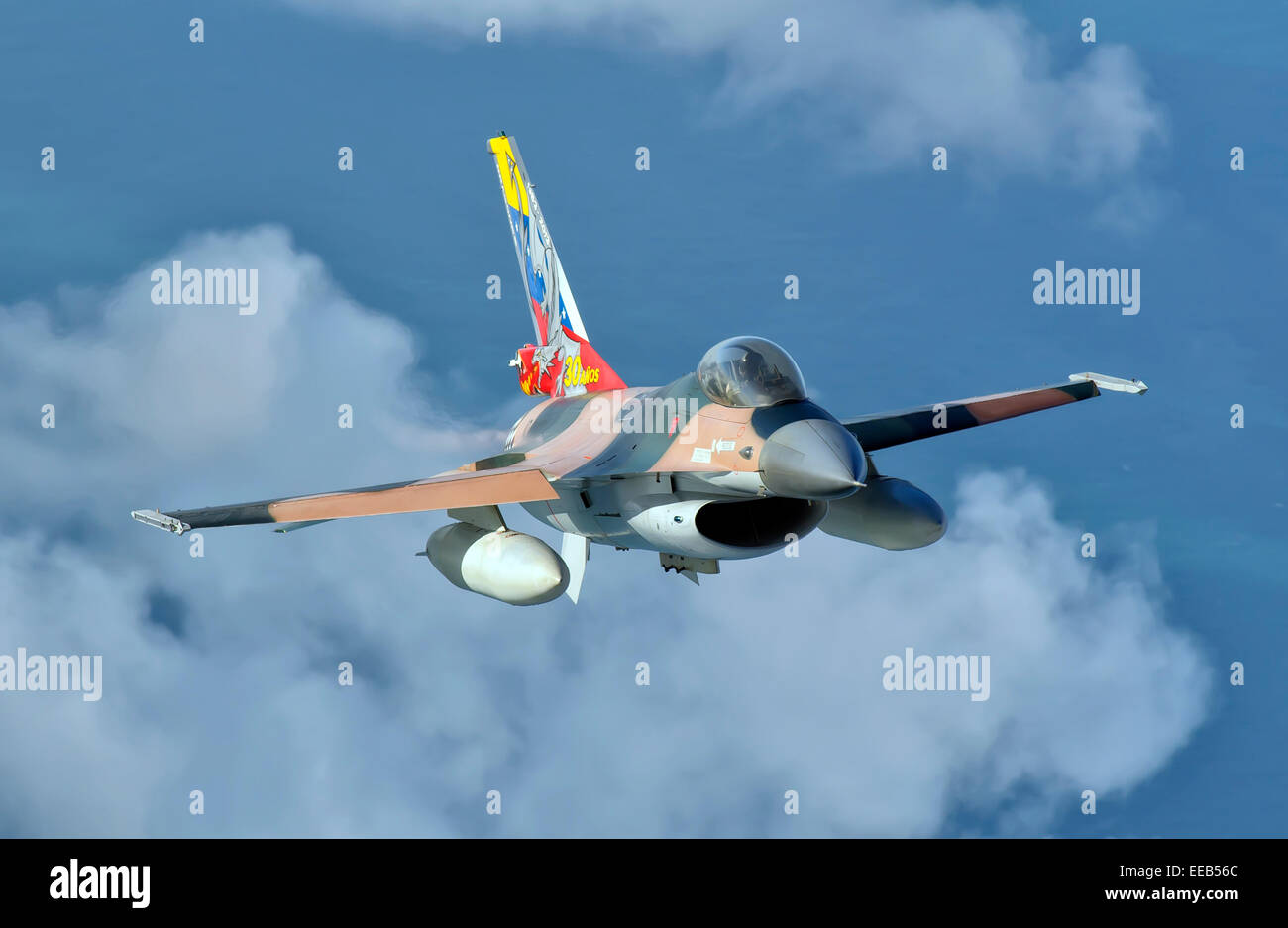 Venezuelan Air Force F-16 in flight over Brazil Stock Photo - Alamy