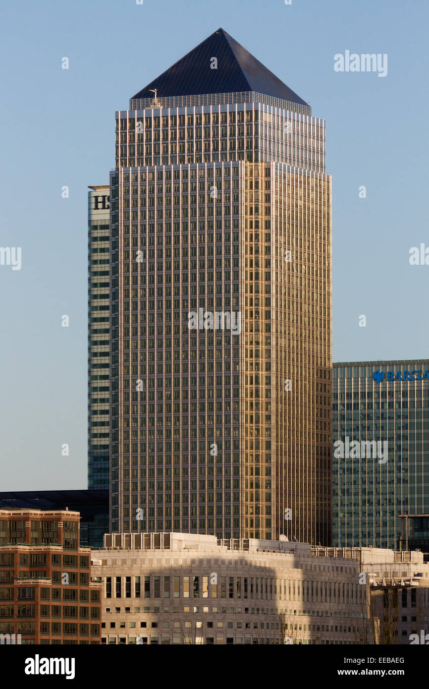 Canada Tower, Canary Wharf, London Stock Photo - Alamy
