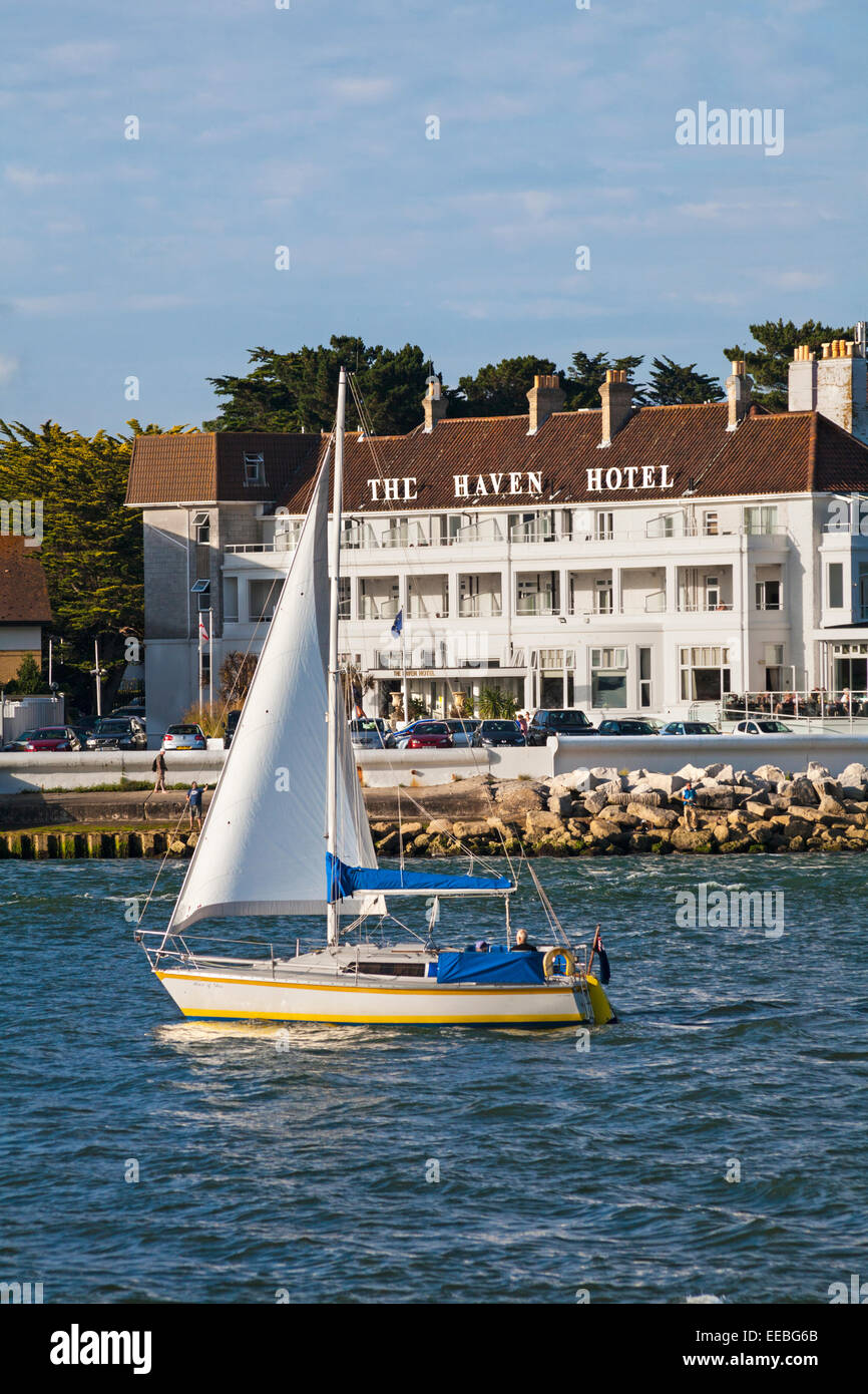 Sailing in Poole Harbour by the Haven Hotel at Banks Road, Sandbanks ...