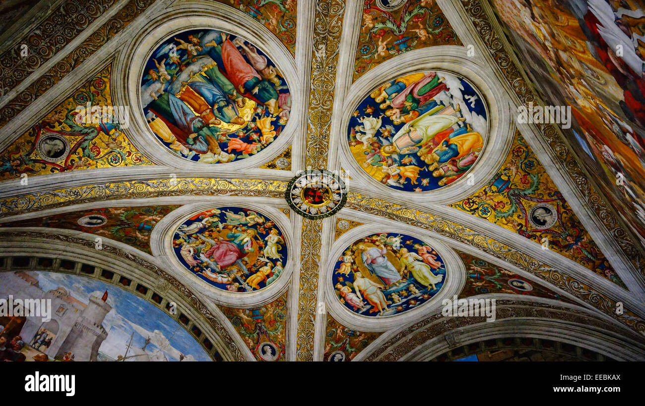 Paintings in Vatican museum, Raphael's Rooms Stock Photo - Alamy