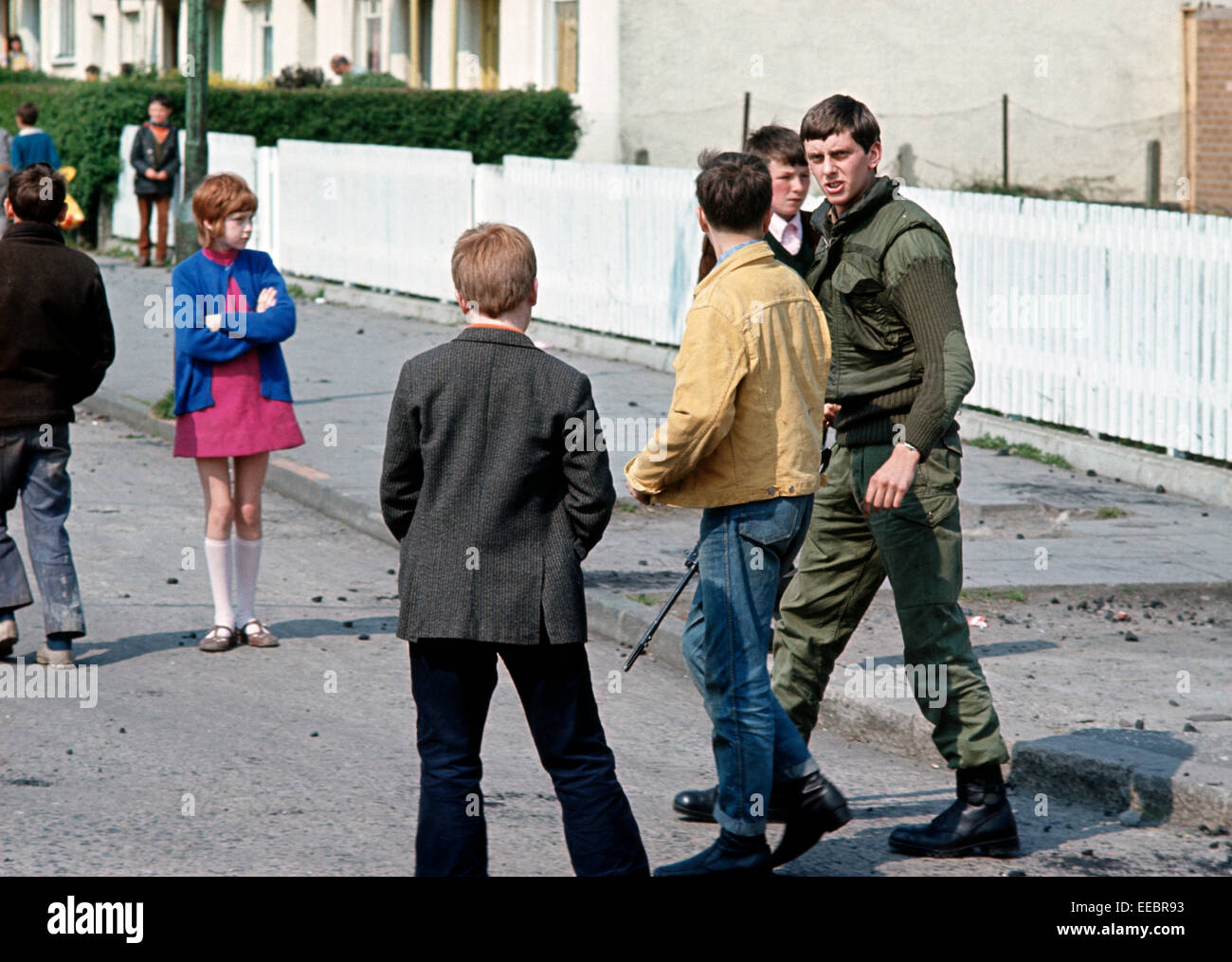 BELFAST, NORTHERN IRELAND - JUNE 1972. British Army Soldier in West ...