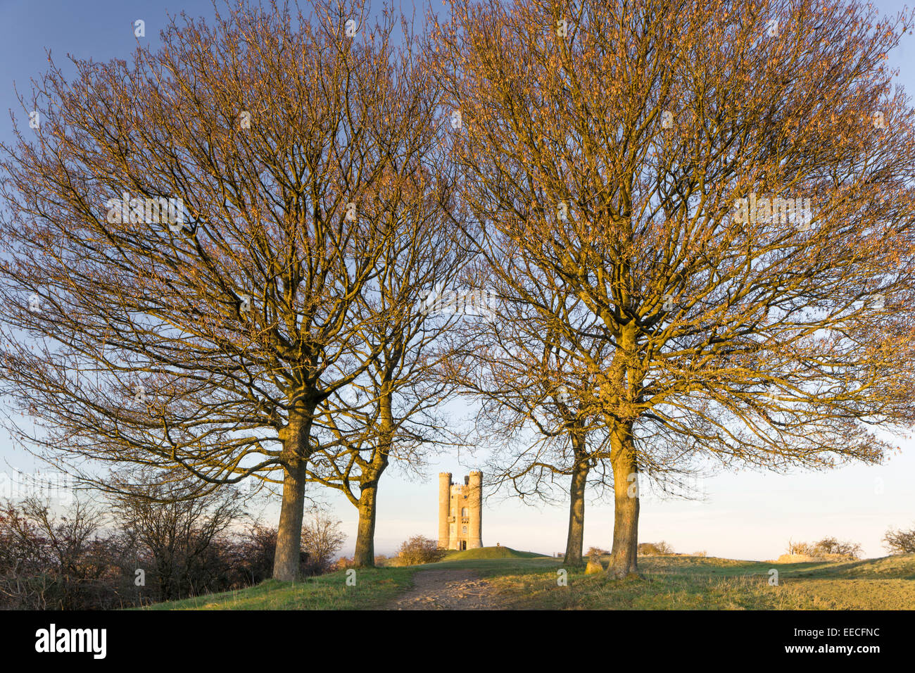 Broadway Tower folly and viewpoint, Broadway Country Park ...