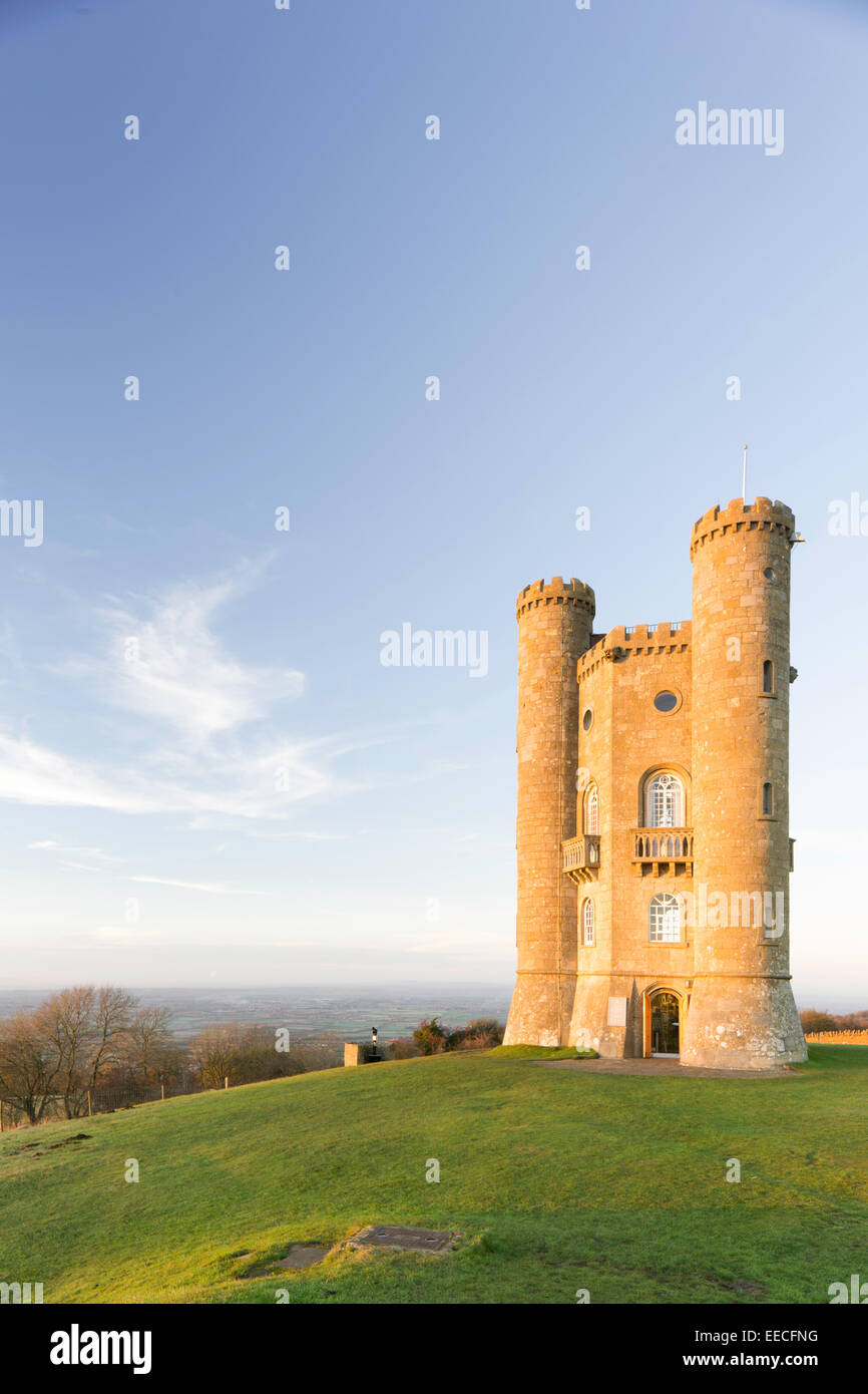 Broadway Tower folly and viewpoint, Broadway Country Park ...