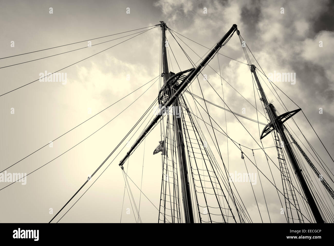Low angle take of sailboat masts and rigging Stock Photo - Alamy