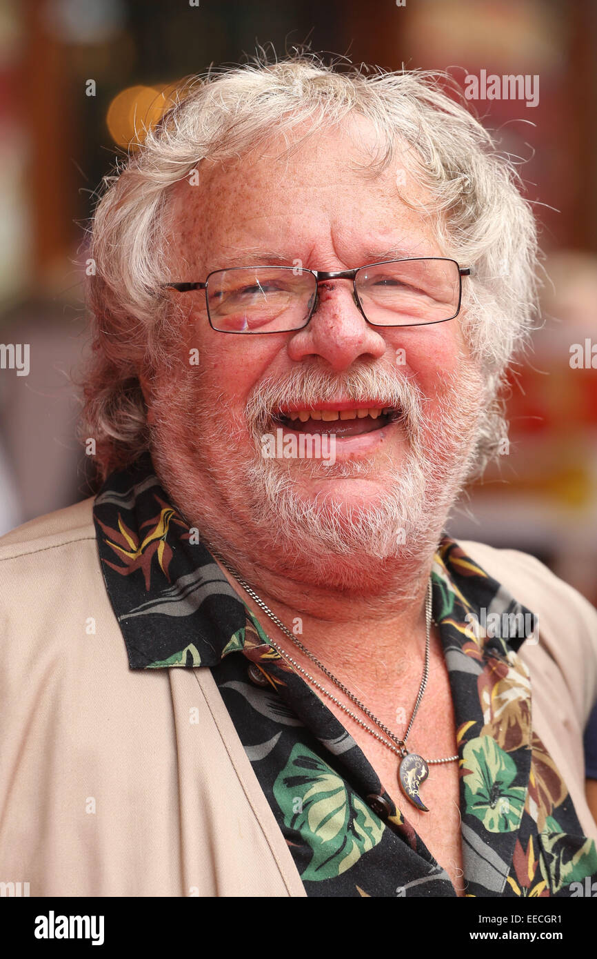 Bill oddie portrait hi-res stock photography and images - Alamy