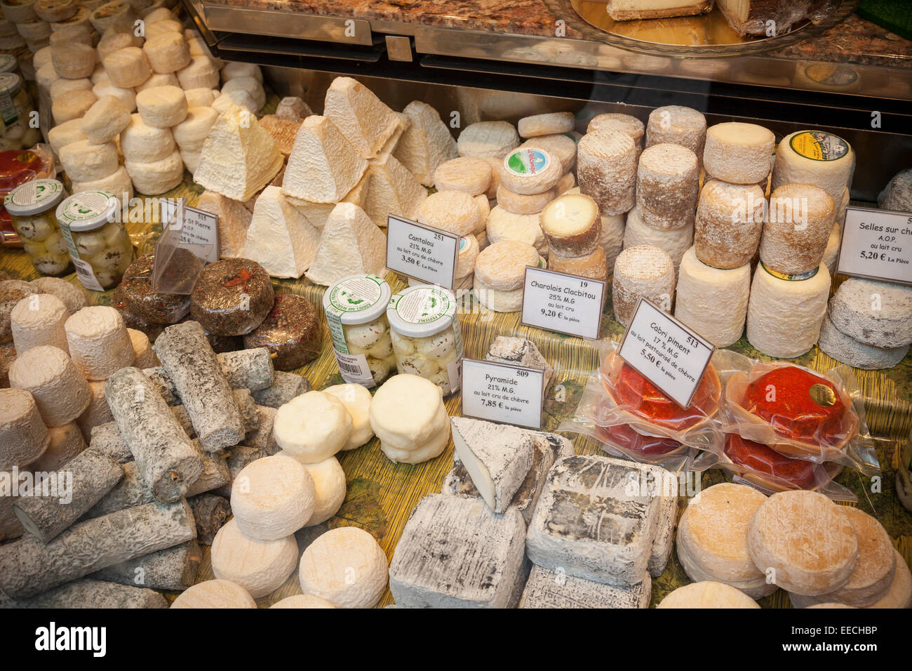 Cheese display hi-res stock photography and images - Alamy