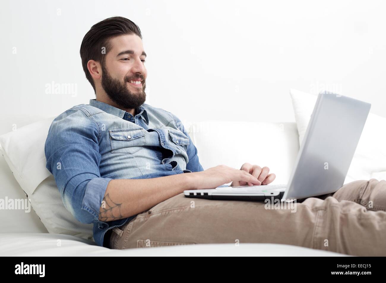 Laptop relax hi-res stock photography and images - Alamy