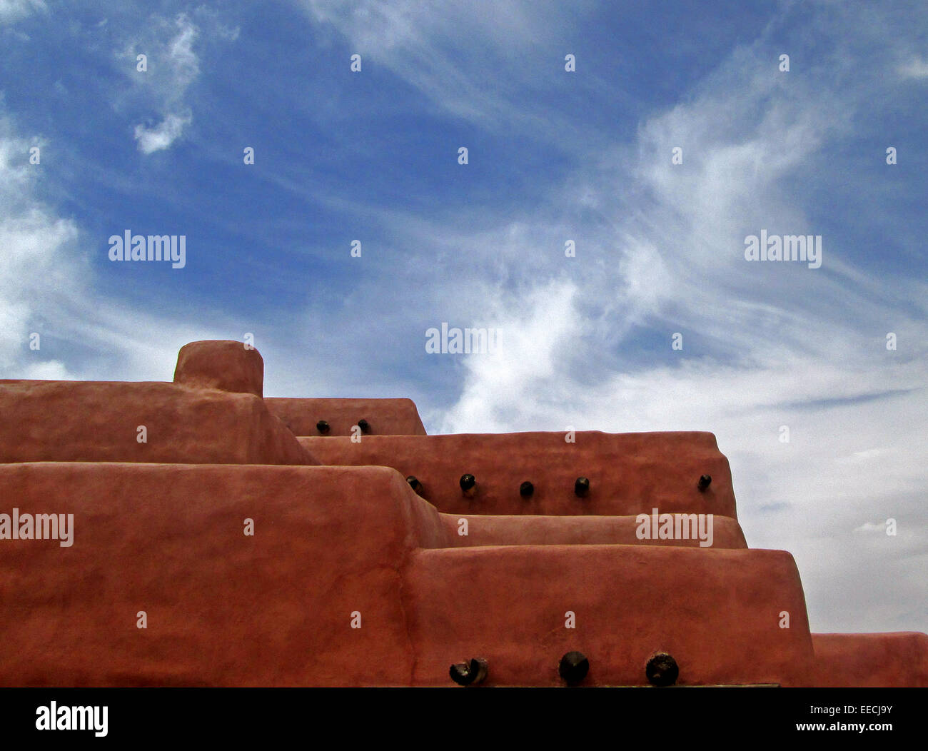 Earth toned desert building hi-res stock photography and images - Alamy