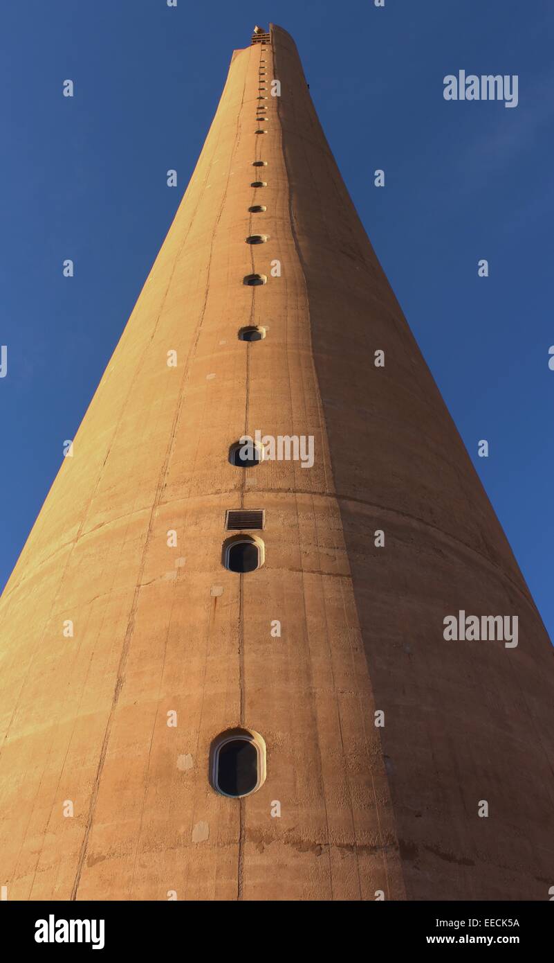 Tower, tall building, symmetric image Stock Photo - Alamy