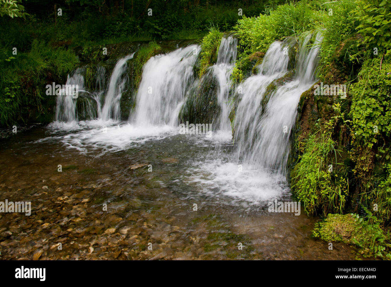 A Waterfall on the River Lathkill Stock Photo - Alamy