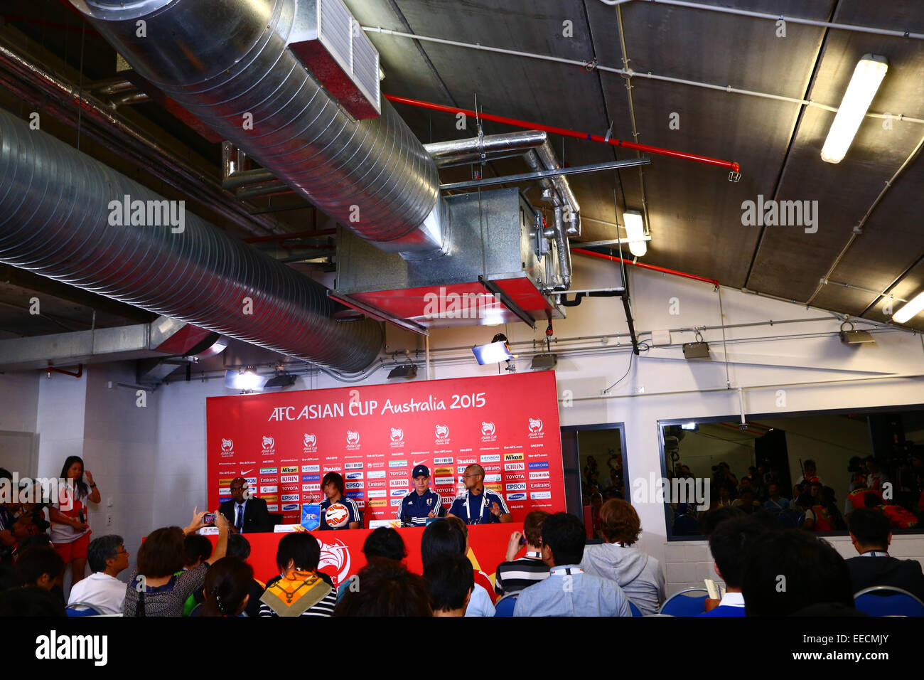Brisbane, Australia. 15th Jan, 2015. Yasuhito Endo, Javier Aguirre (JPN ...