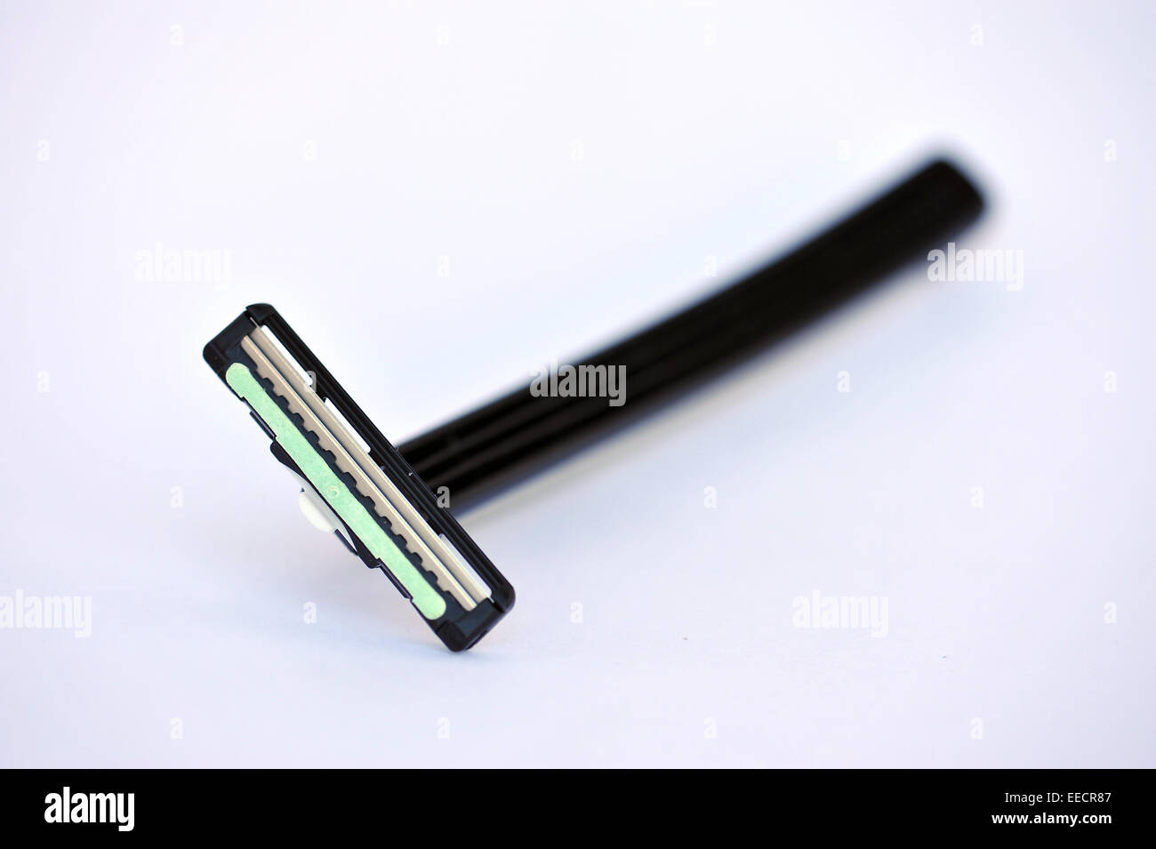Razor shave hi-res stock photography and images - Alamy