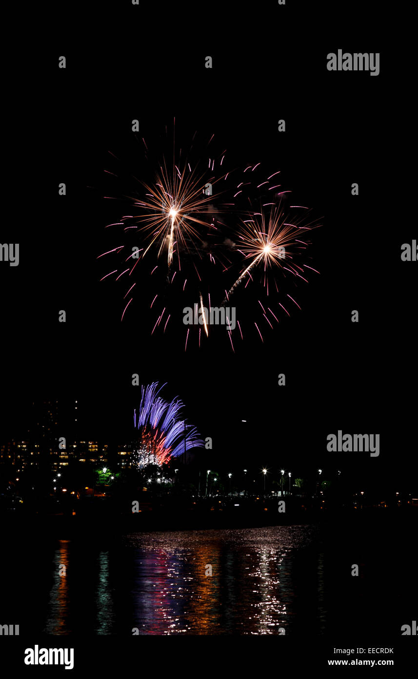 Honolulu, Hawaii, USA. 26th Dec, 2014. Beautiful fireworks display over ...