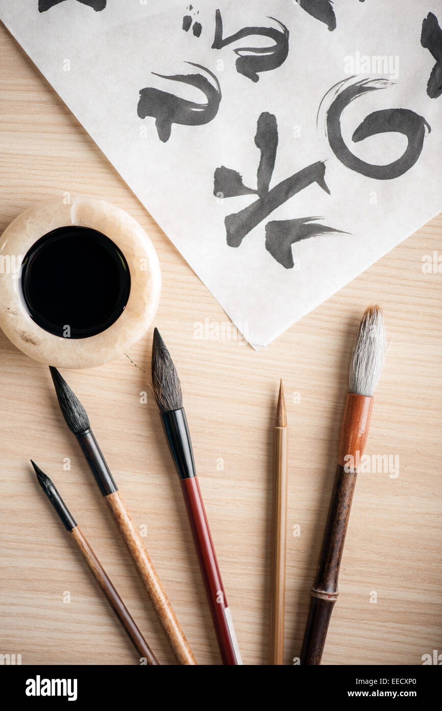 Closeup image of calligraphy tools Stock Photo - Alamy
