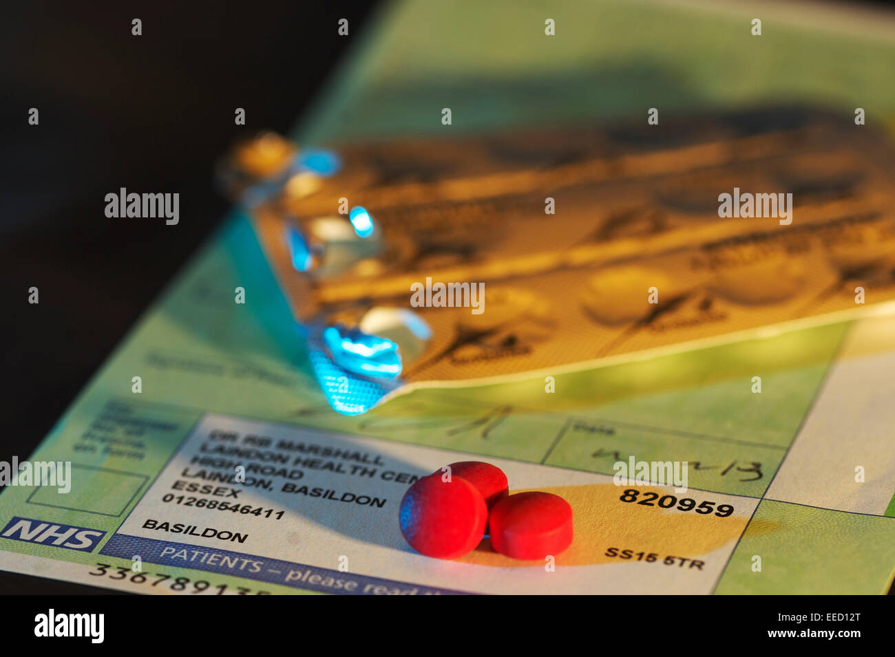 Antibiotic hi-res stock photography and images - Alamy