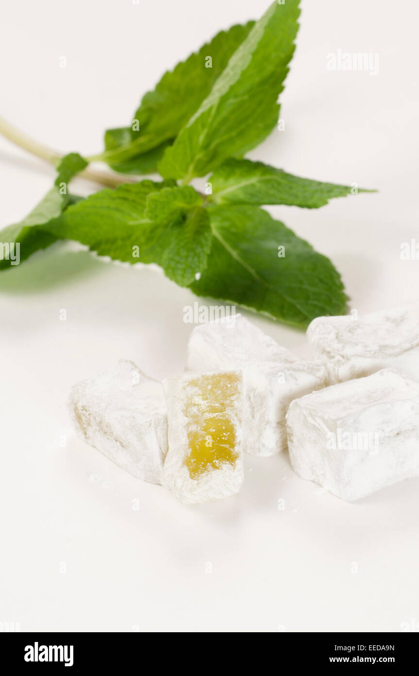 Lukum (Turkish Delight) with mint, macro shot Stock Photo - Alamy