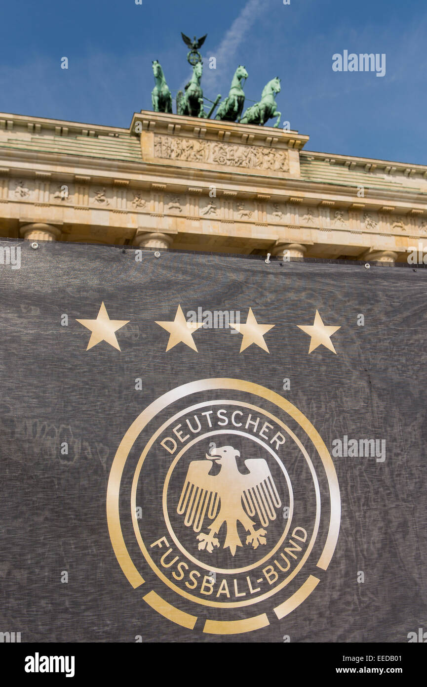 World cup aircraft hi-res stock photography and images - Alamy