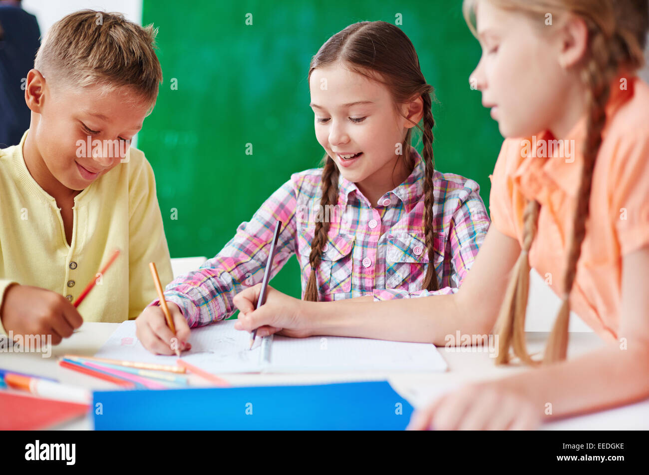 Group drawing lesson hi-res stock photography and images - Alamy