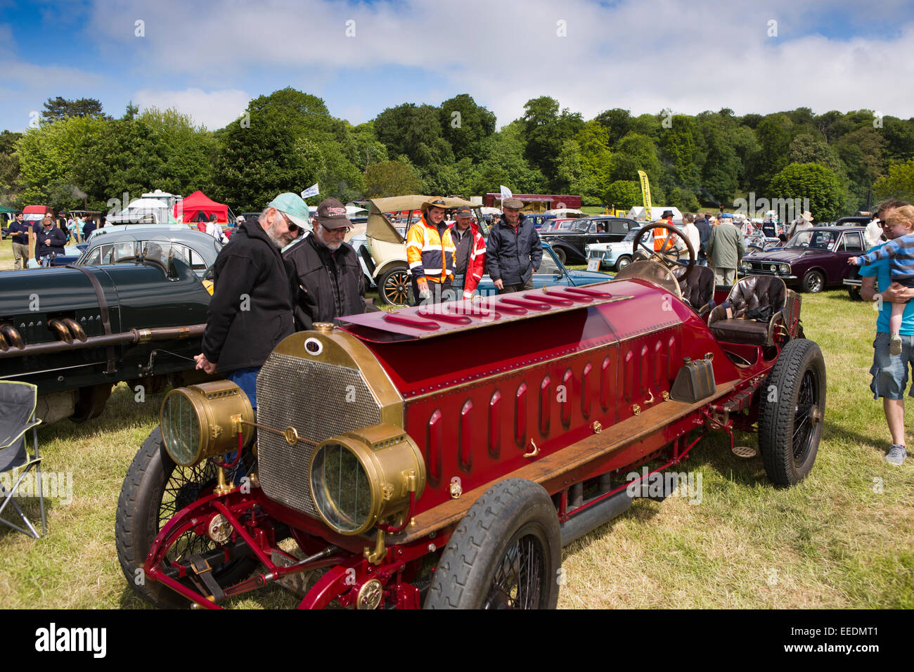 Airship sightseeing hi-res stock photography and images - Alamy