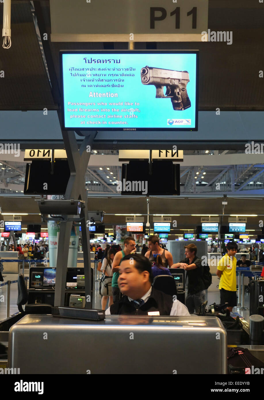 Sign on monitor, check-in, boarding firearms, weapon, information ...