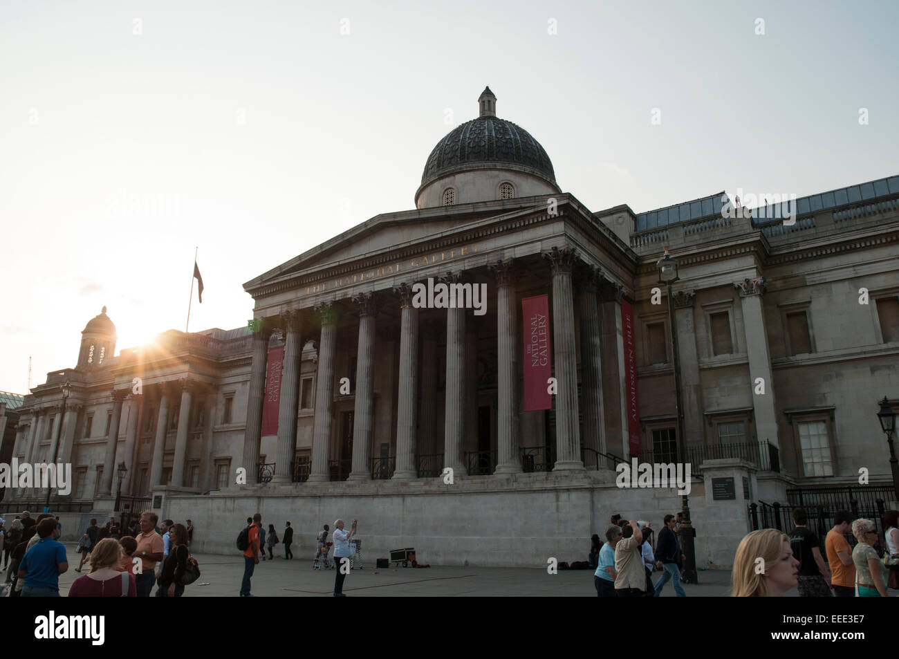 The national gallery trafalgar square hi-res stock photography and ...
