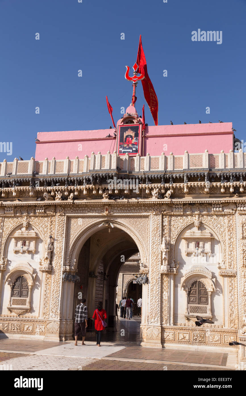 India, Rajasthan, Bikaner, Deshnoke, Karni Mata Temple Stock Photo - Alamy