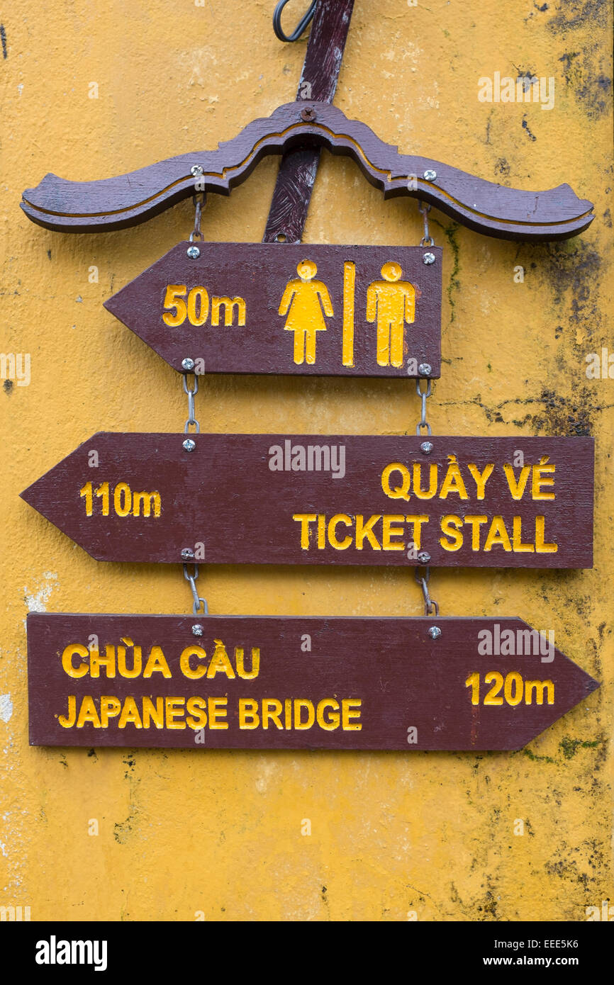 Vietnamese signs hi-res stock photography and images - Alamy