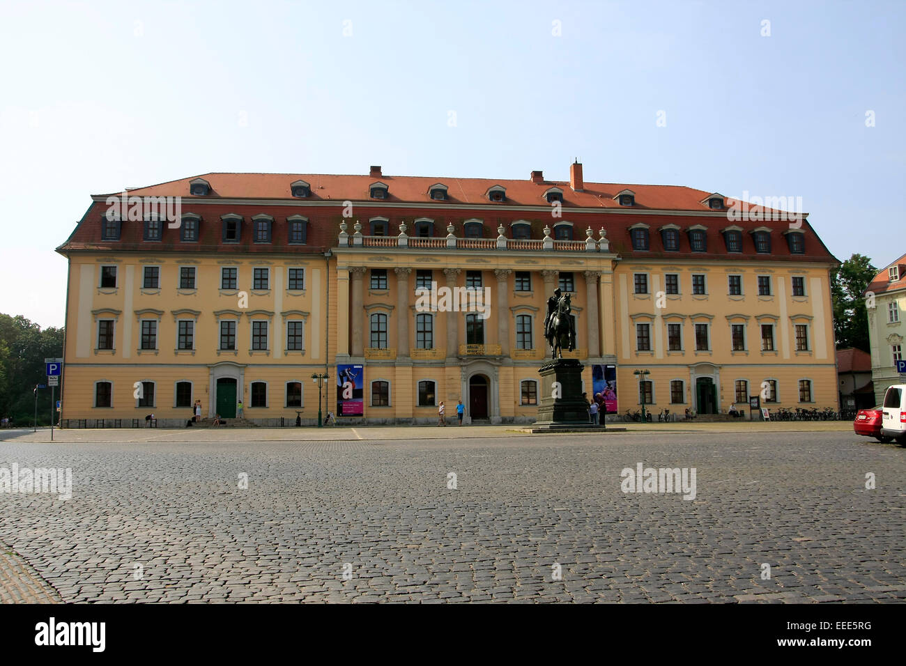 Princely house hi-res stock photography and images - Alamy