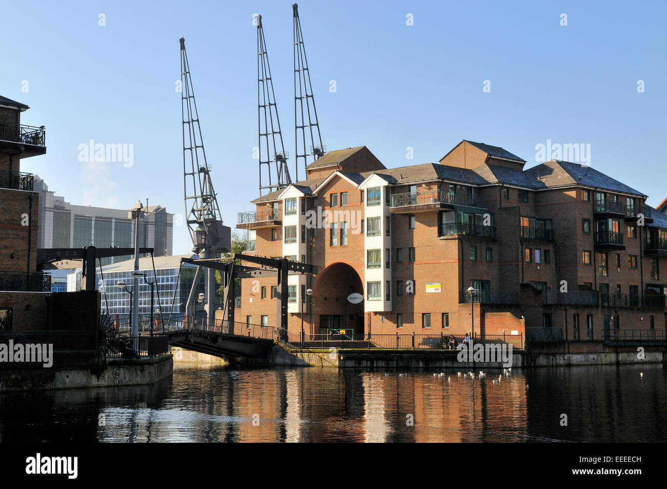 London brick buildings hi-res stock photography and images - Alamy
