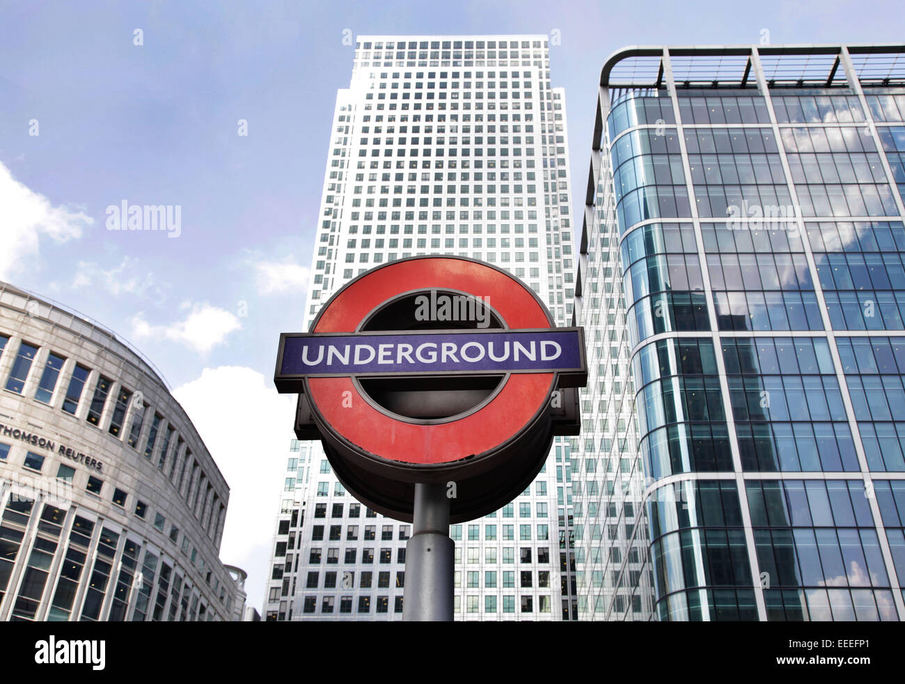 London Underground roundel at Canary Wharf Stock Photo - Alamy