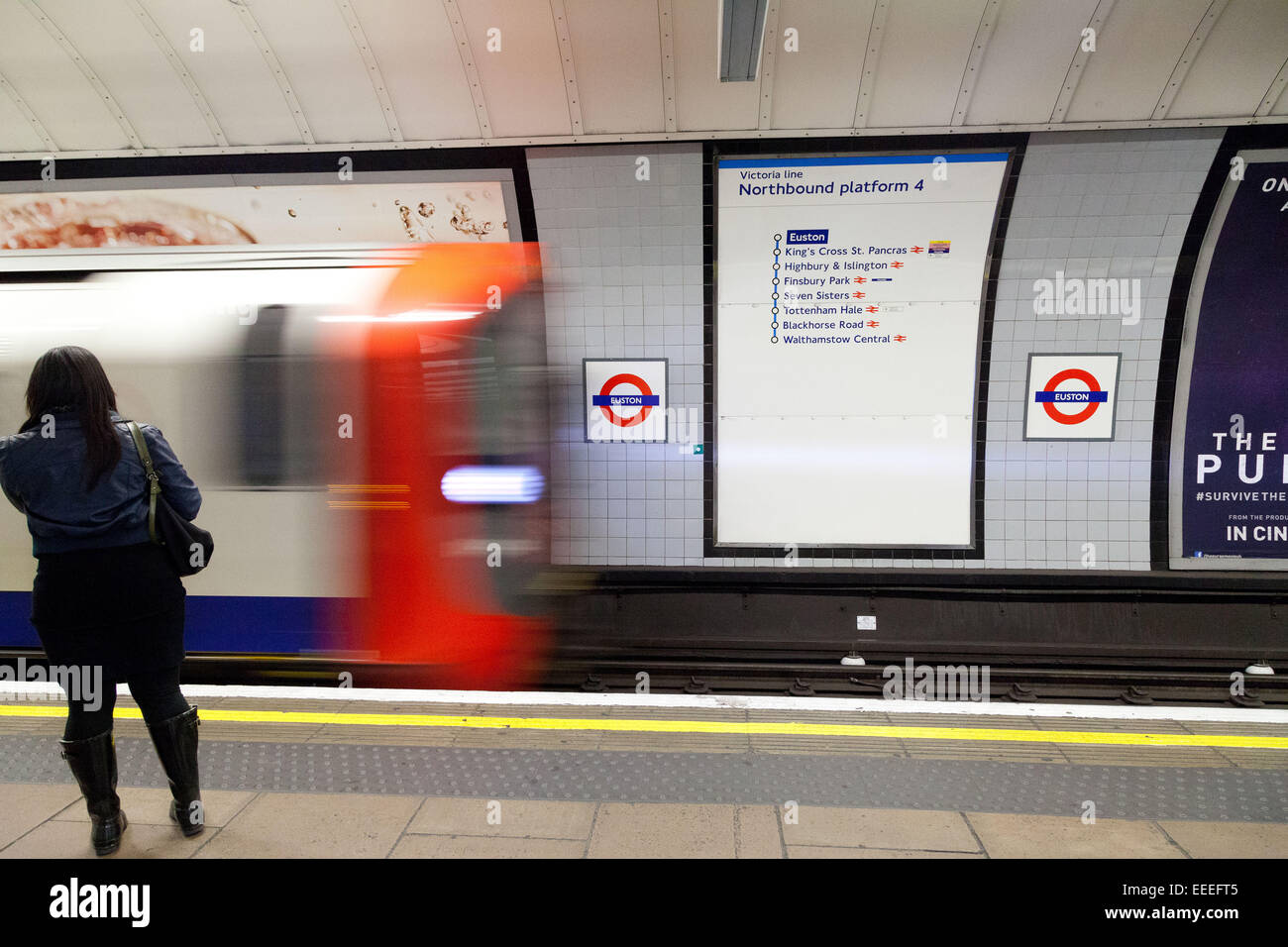 Victoria line train arriving into Euston Stock Photo - Alamy