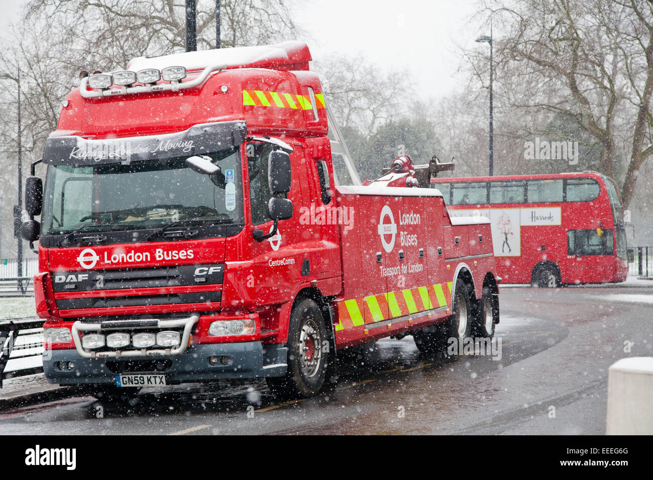 Vehicle recovery hi-res stock photography and images - Alamy