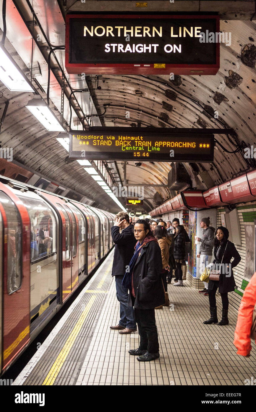 Central line tube train hi-res stock photography and images - Alamy