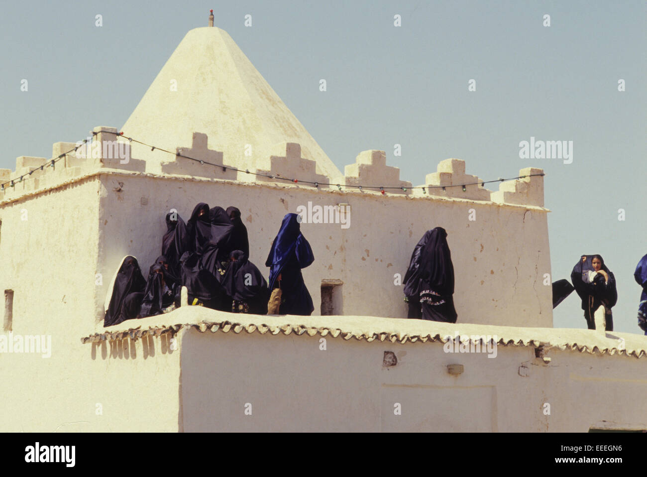 Tomb of marabout hi-res stock photography and images - Alamy