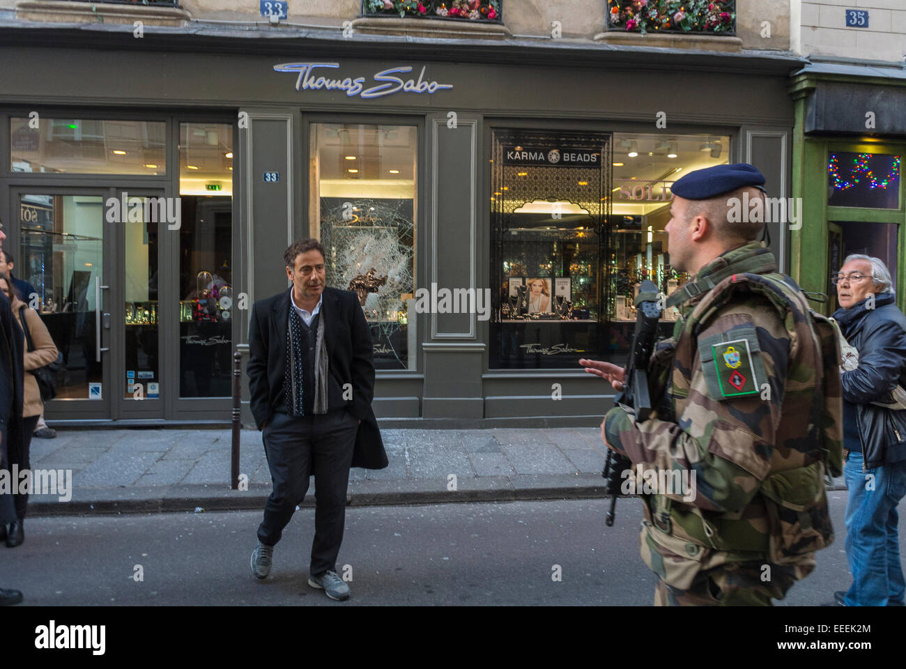 Paris, France. Crime Scene, on Street, Attempted Jewelry Store Robbery ...