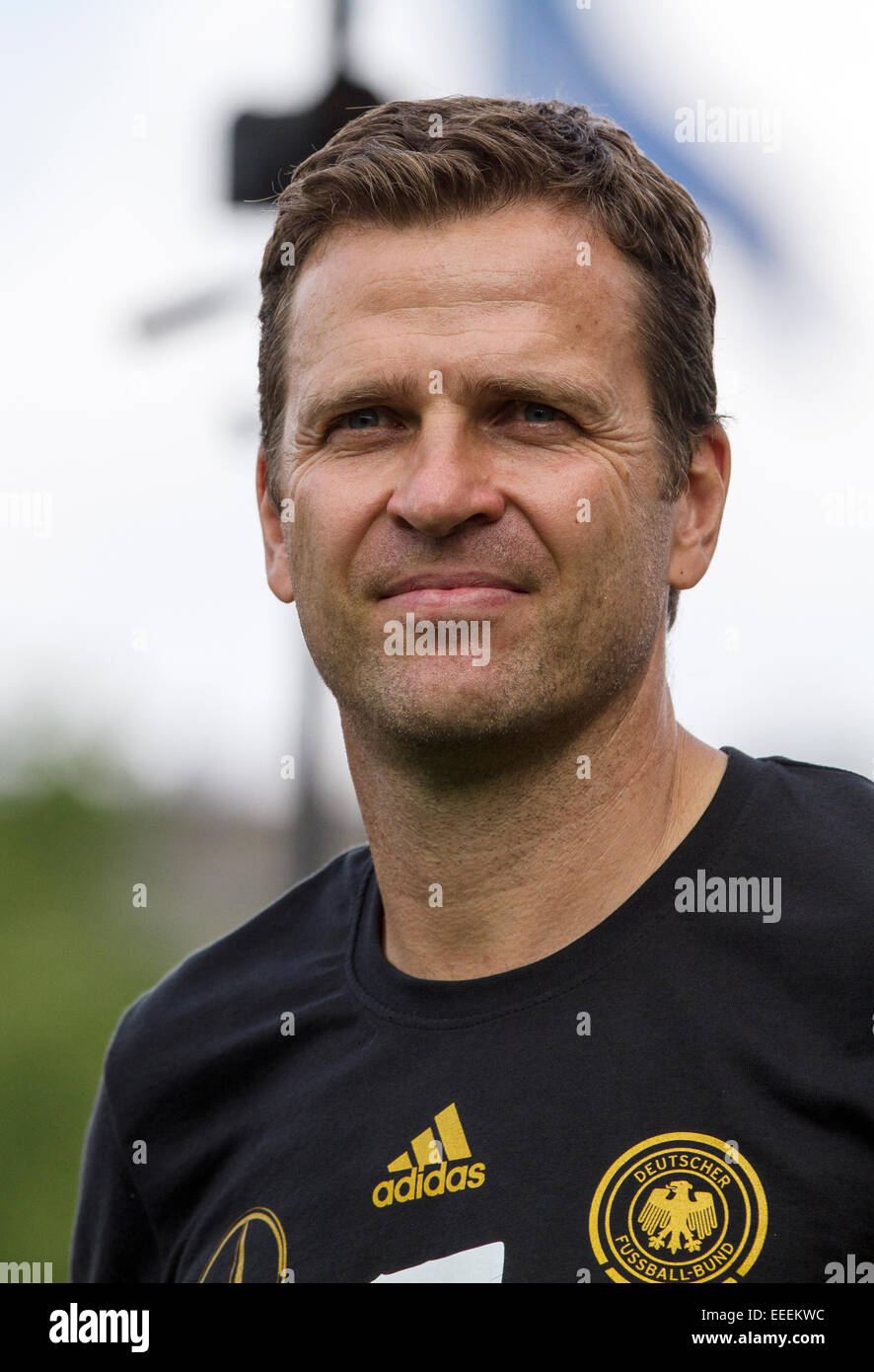 Oliver bierhoff hi-res stock photography and images - Alamy
