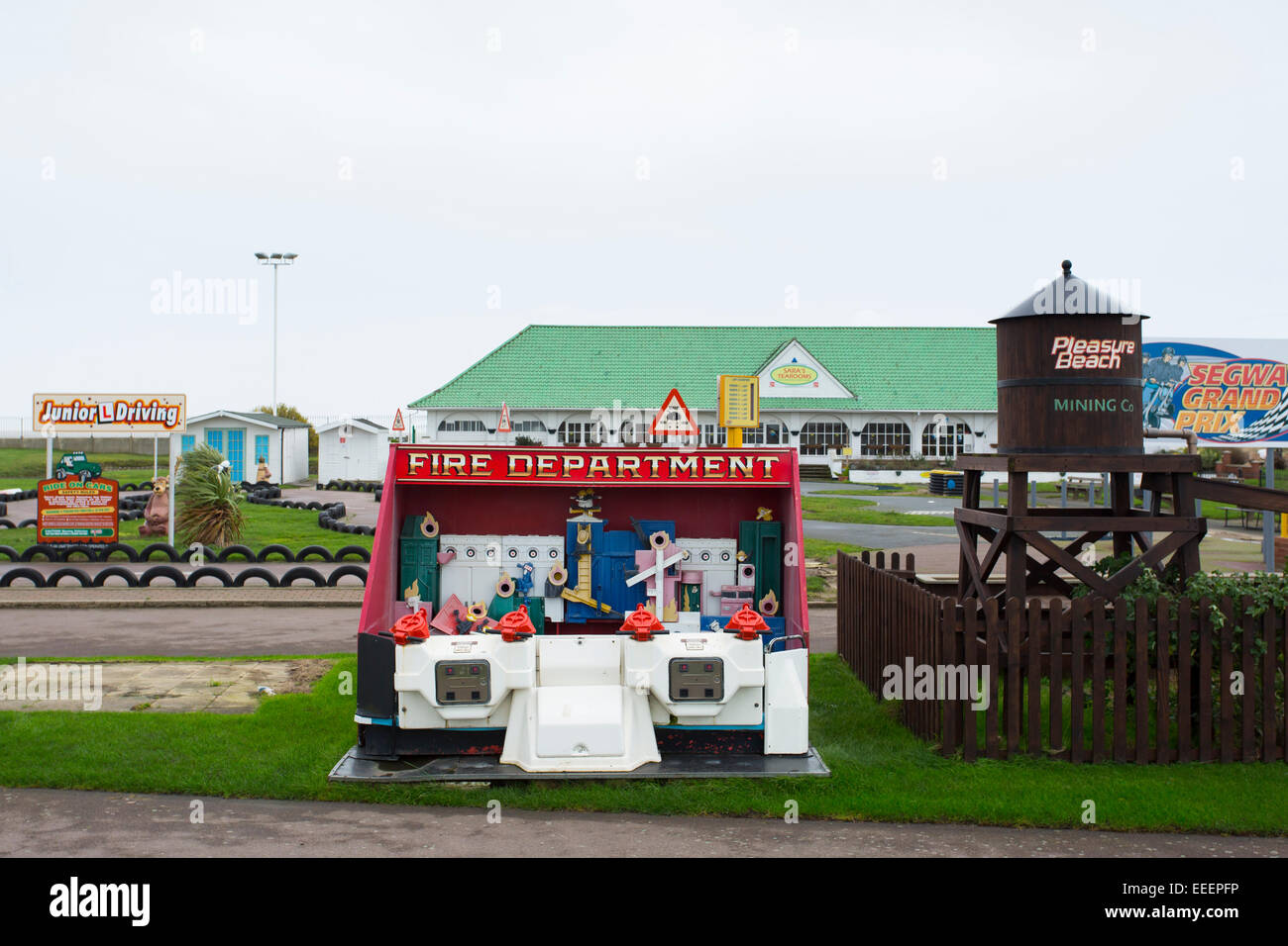 Rollercoaster funfair ride great yarmouth hi-res stock photography and ...