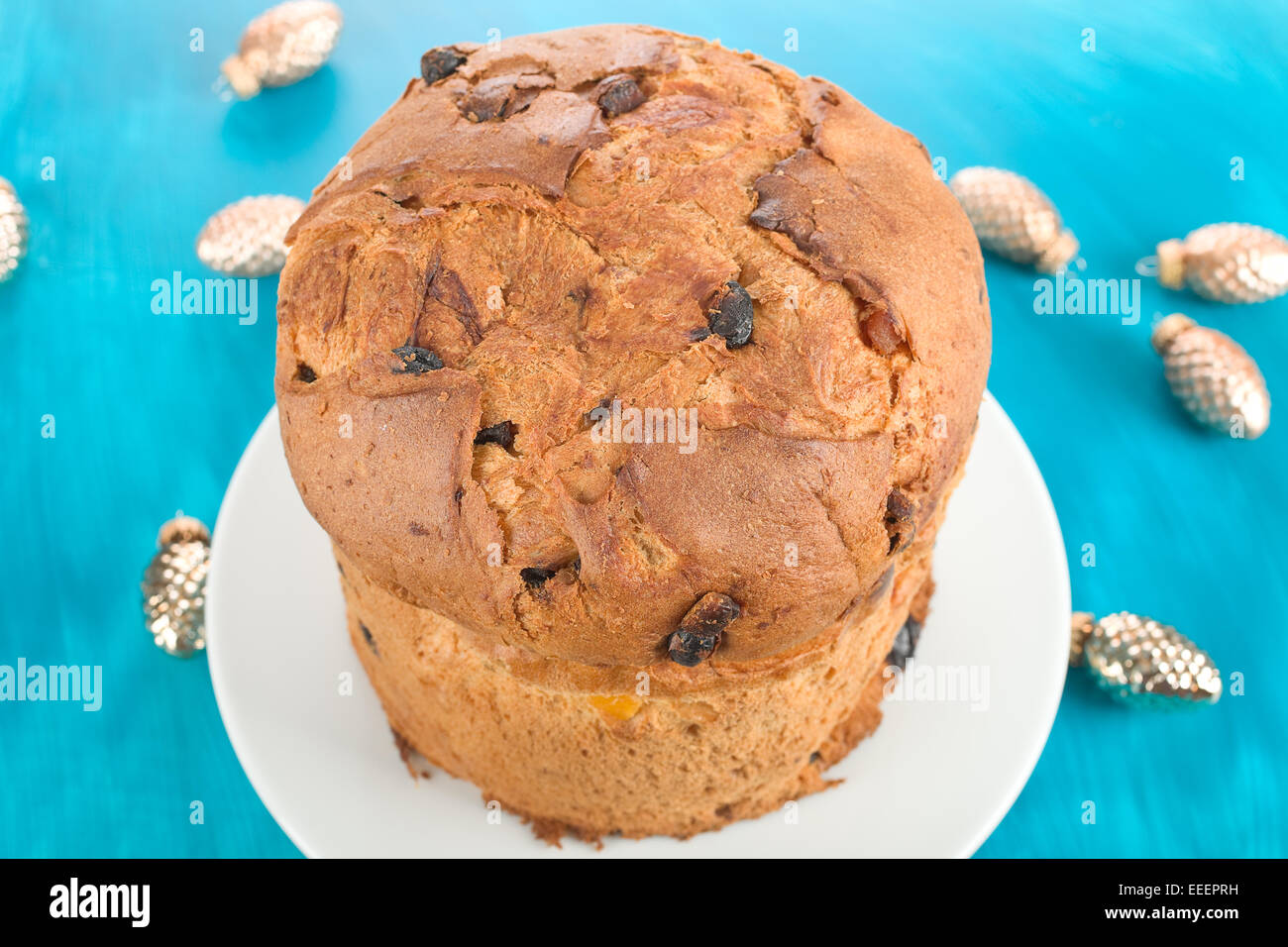 Panettone cake hi-res stock photography and images - Alamy