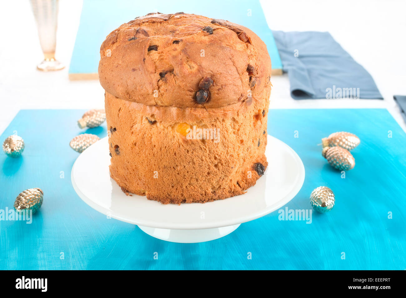 Panettone cake hi-res stock photography and images - Alamy