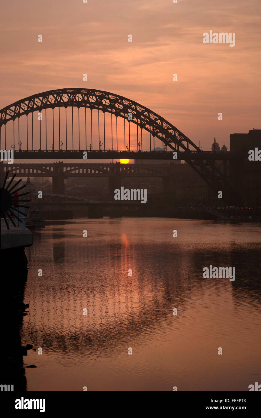 River Tyne sunset, Newcastle/Gateshead Stock Photo - Alamy