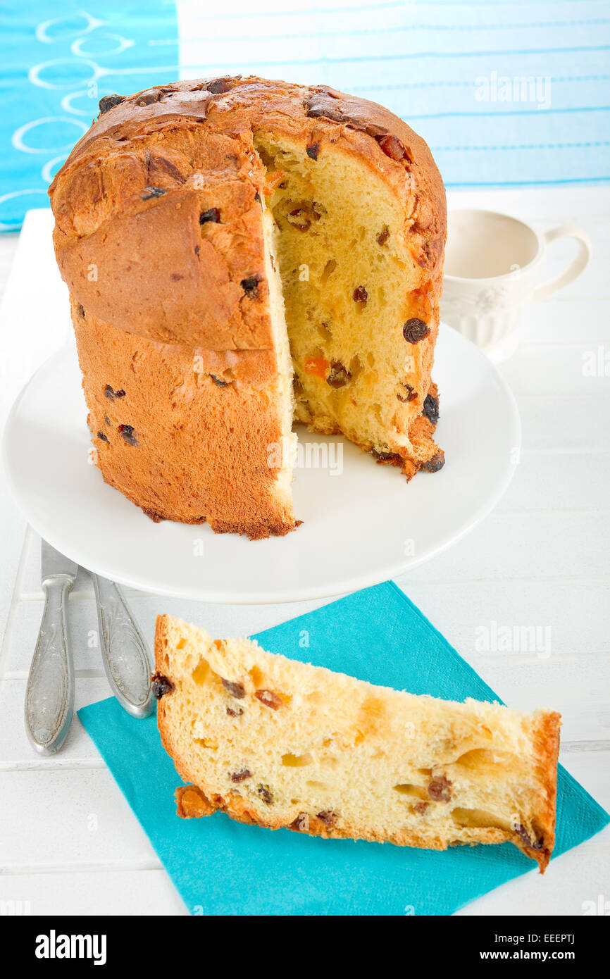 Panettone cake hi-res stock photography and images - Alamy