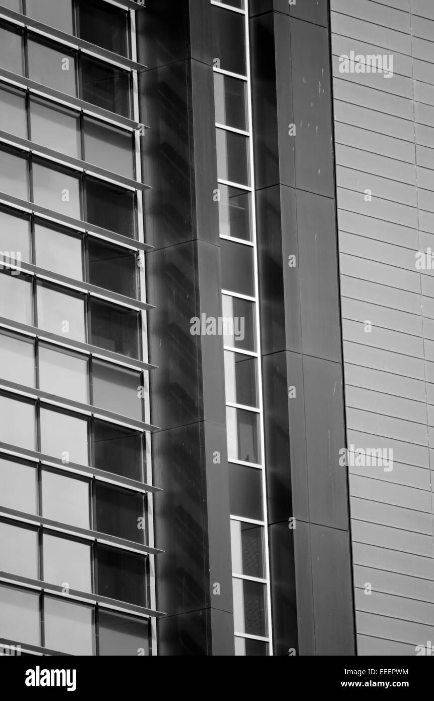 Modern offices at Atlantic Quay in Glasgow, Scotland Stock Photo - Alamy
