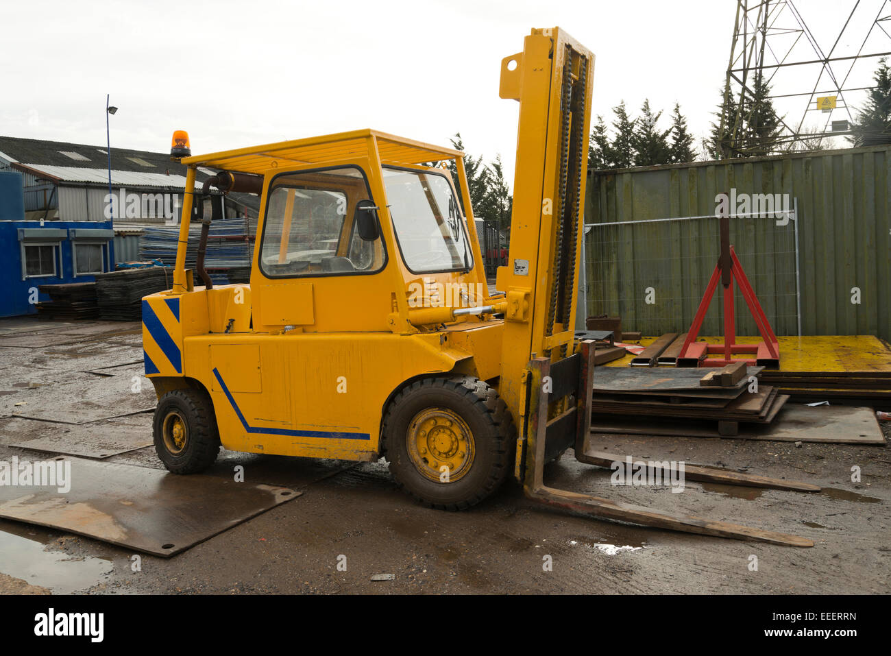 Fork lift truck hi-res stock photography and images - Alamy