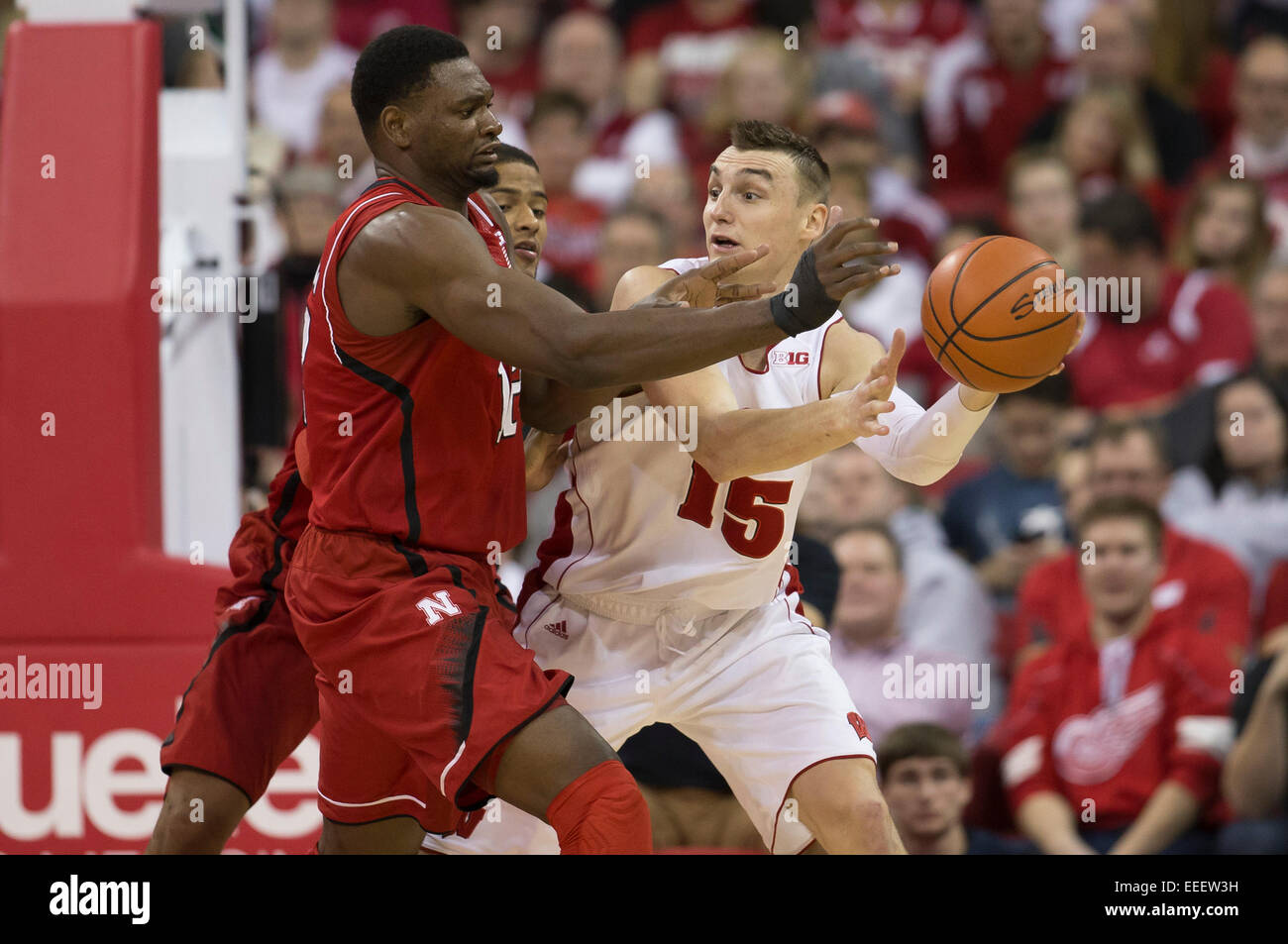 January 15, 2015: Wisconsin Badgers forward Sam Dekker #15 tries to ...