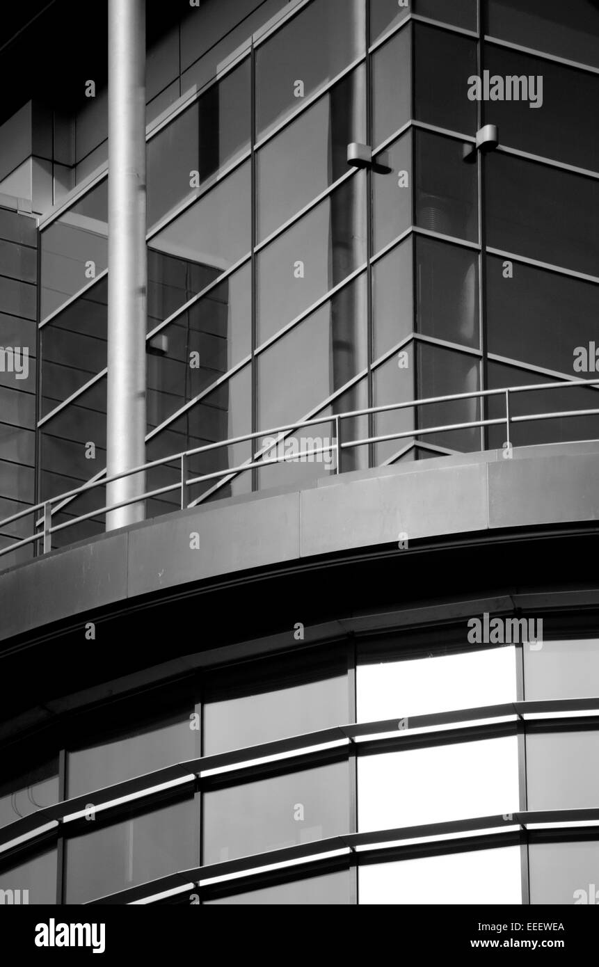 Modern offices at Atlantic Quay in Glasgow, Scotland Stock Photo - Alamy