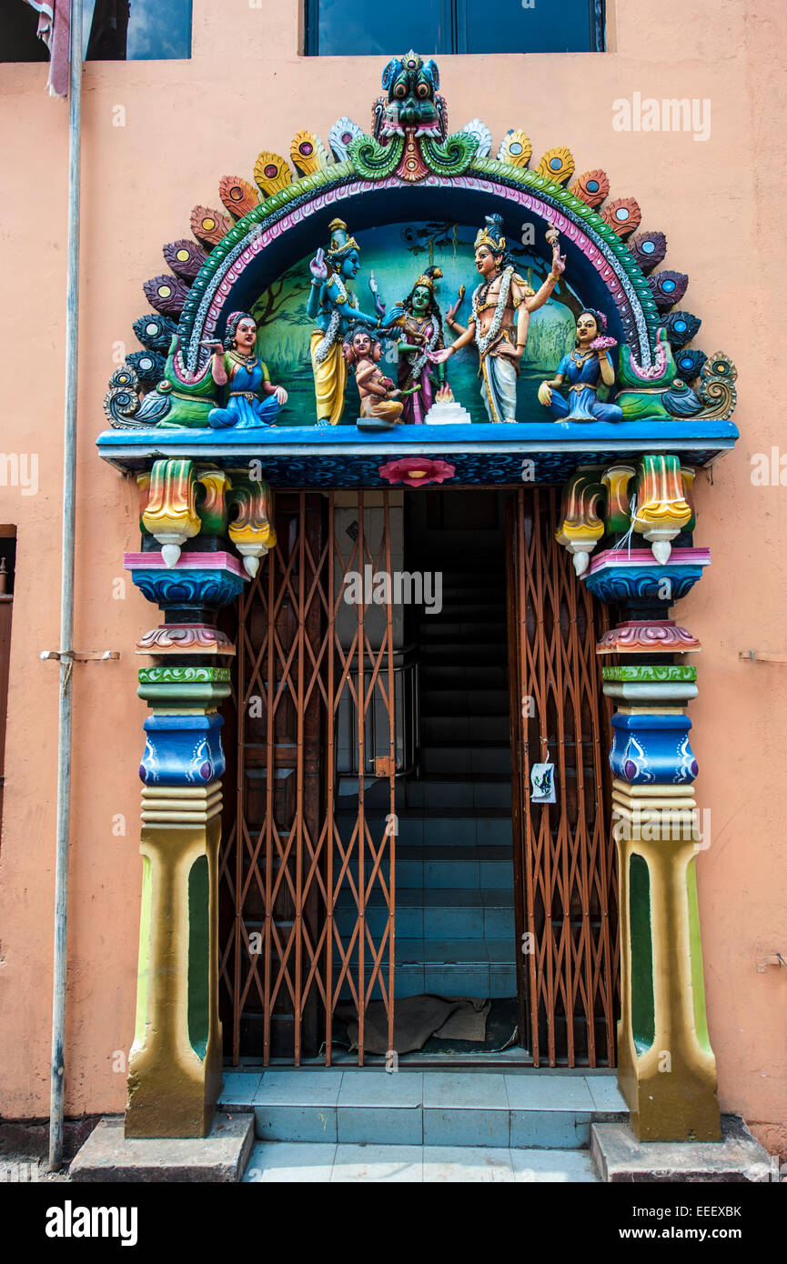 Entry hindu temple hi-res stock photography and images - Alamy